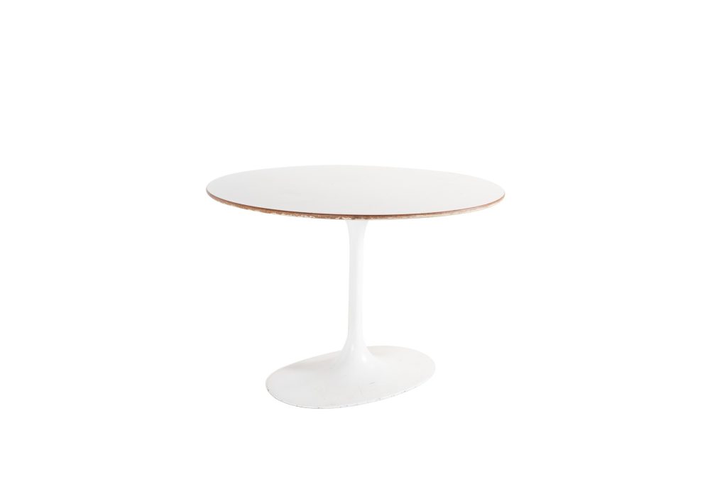 Mid Century Off White Circular Dining Table With Tulip Base | Mid ...