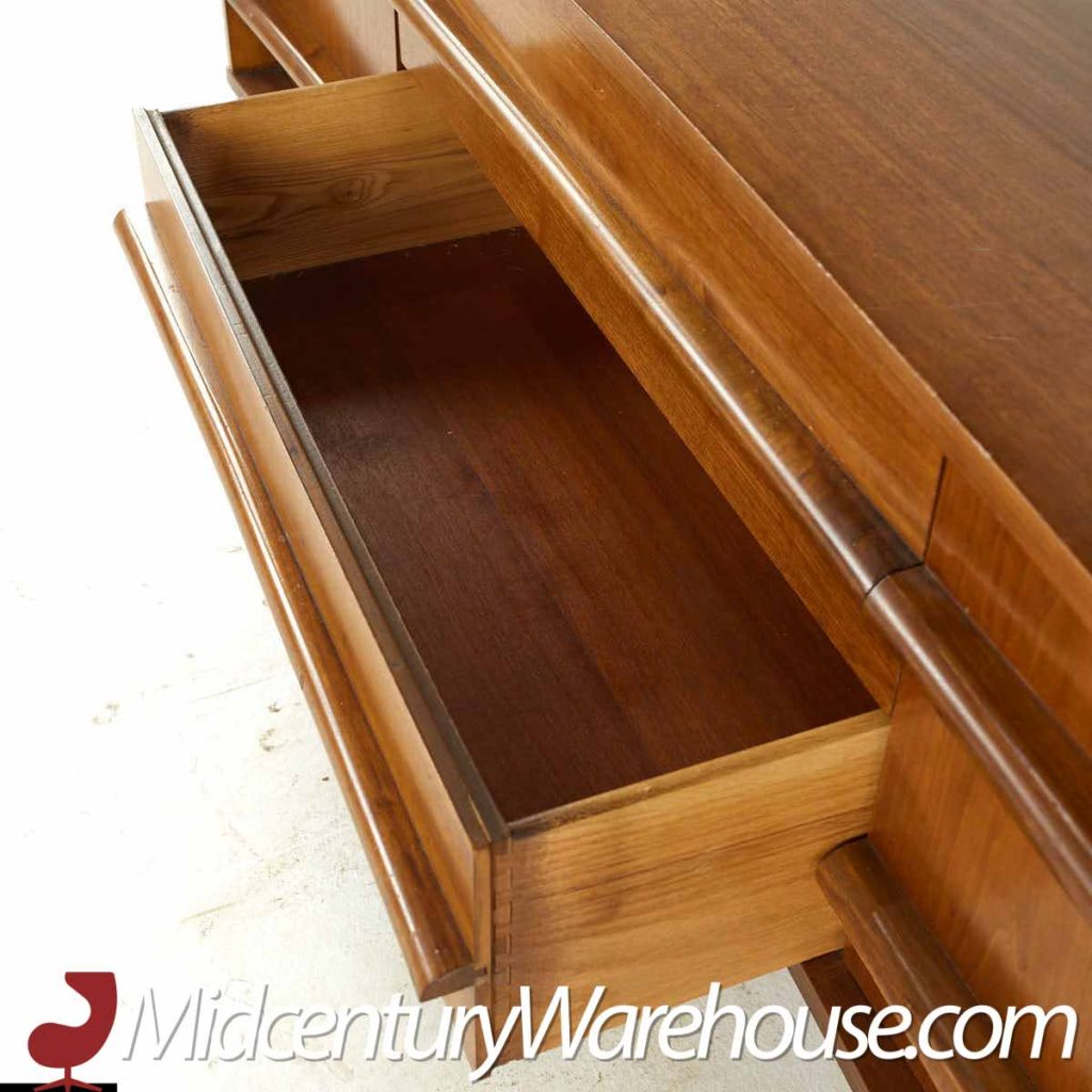 Young Manufacturing Mid Century Walnut Curved Buffet and Hutch