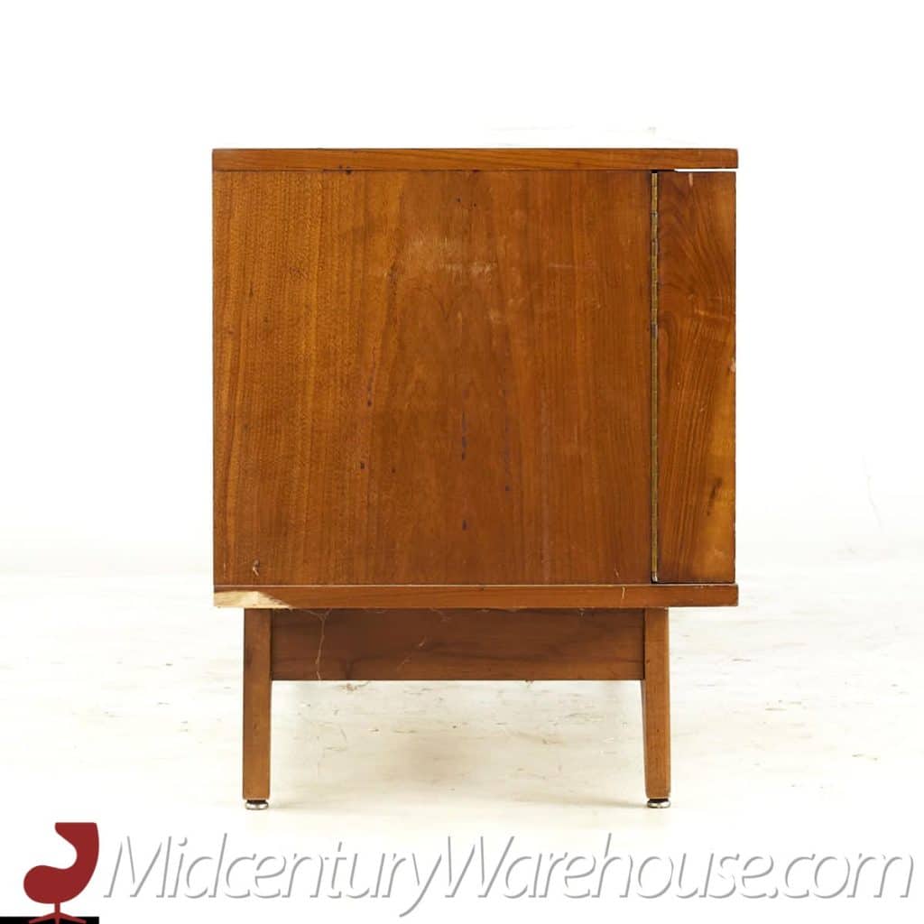Young Manufacturing Mid Century Walnut Curved Buffet and Hutch - Mid ...