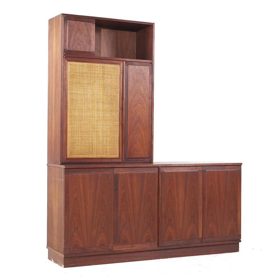 Young Manufacturing Mid Century Walnut Curved Buffet and Hutch | Mid ...
